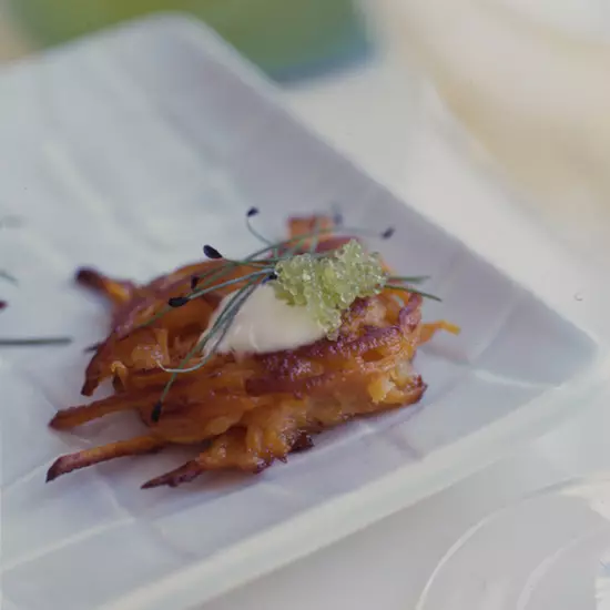 Sætar kartöflu Latkes með Wasabi og Wasabi Tobiko