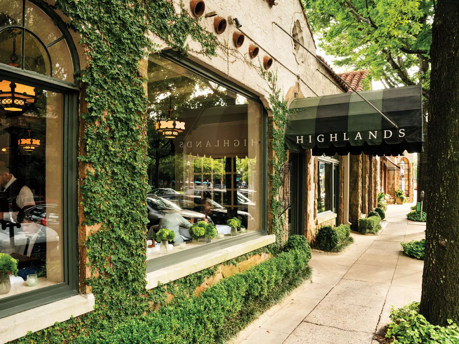 Highland Bar & Grill
