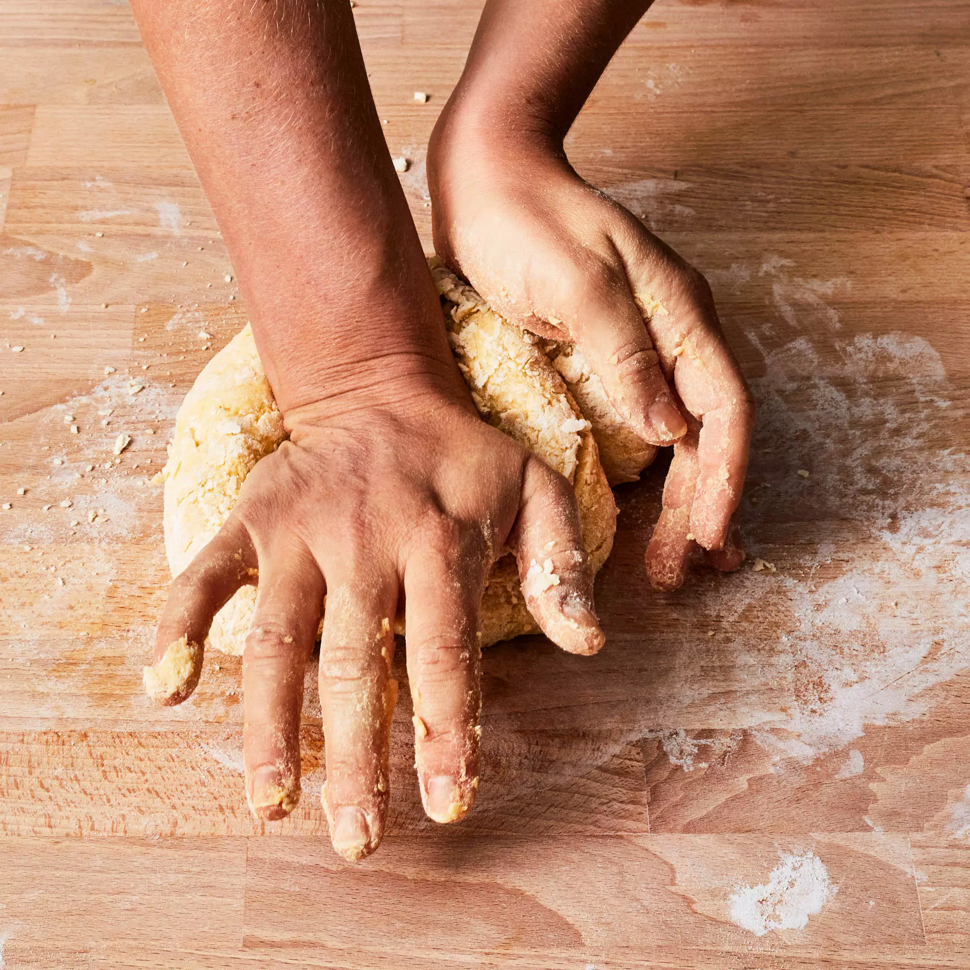 Ahoana ny fomba fanaovana Sfoglia (Pasta atody vaovao)