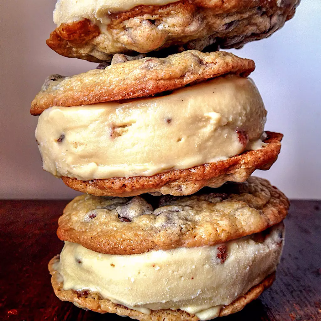 fwx-stacked-maple-becon-ice-cream-sandwiches_0.jpg