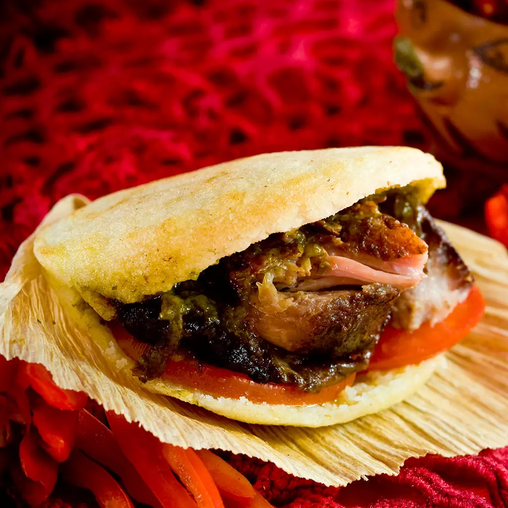 FWX SANDWICH STALKER CARACAS AREPAS