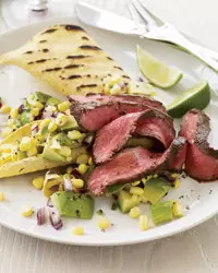 Chipotle-Marinated Flatiron Steak nga adunay Avocado-Corn Relish