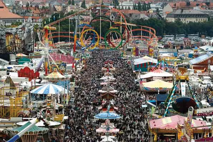 10-things-you-didnt-know-about-oktoberfest-8-Get-ready-to-sing-your-heart-out-720x480-inline.jpg