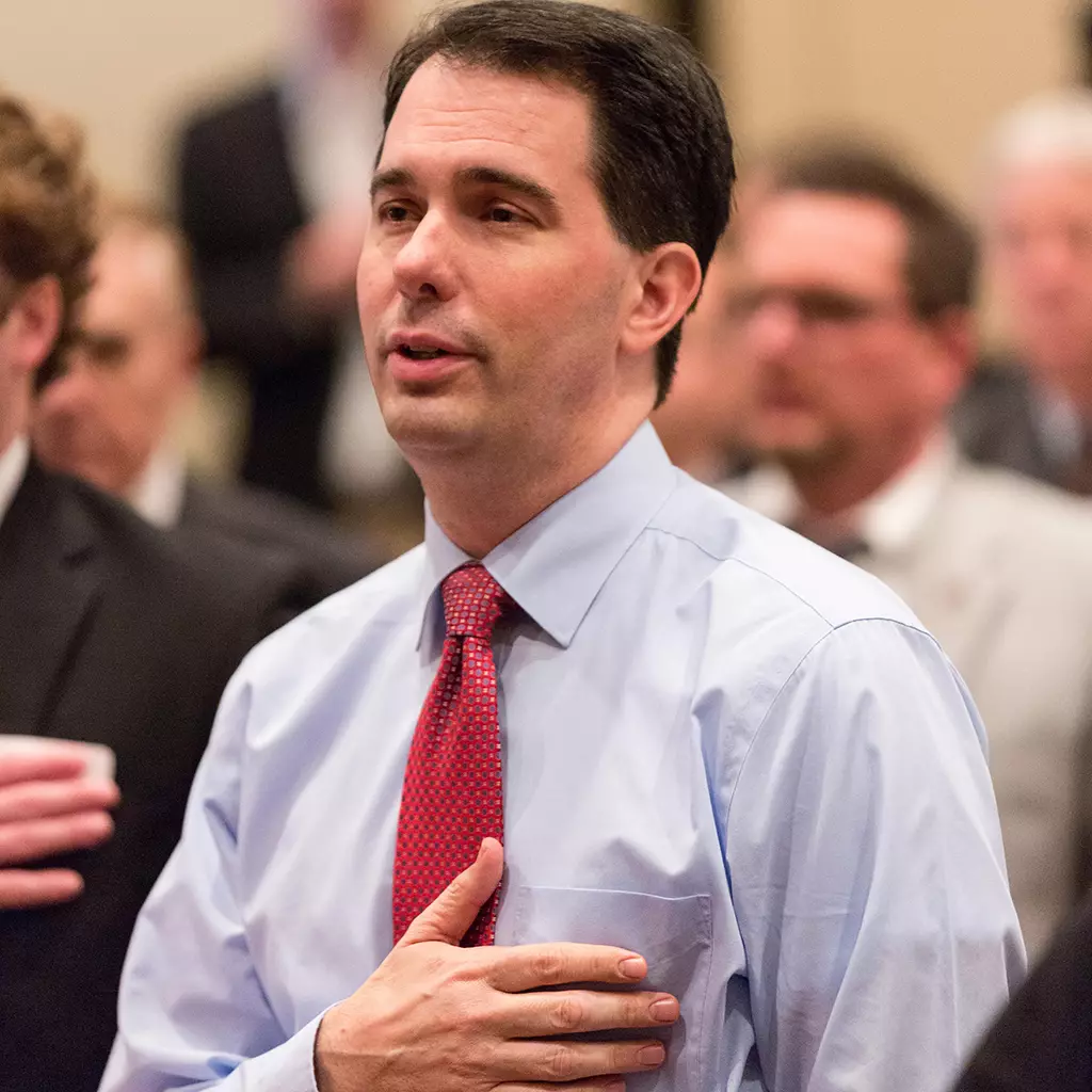 FWX SCOTT WALKER Ogitarteetan