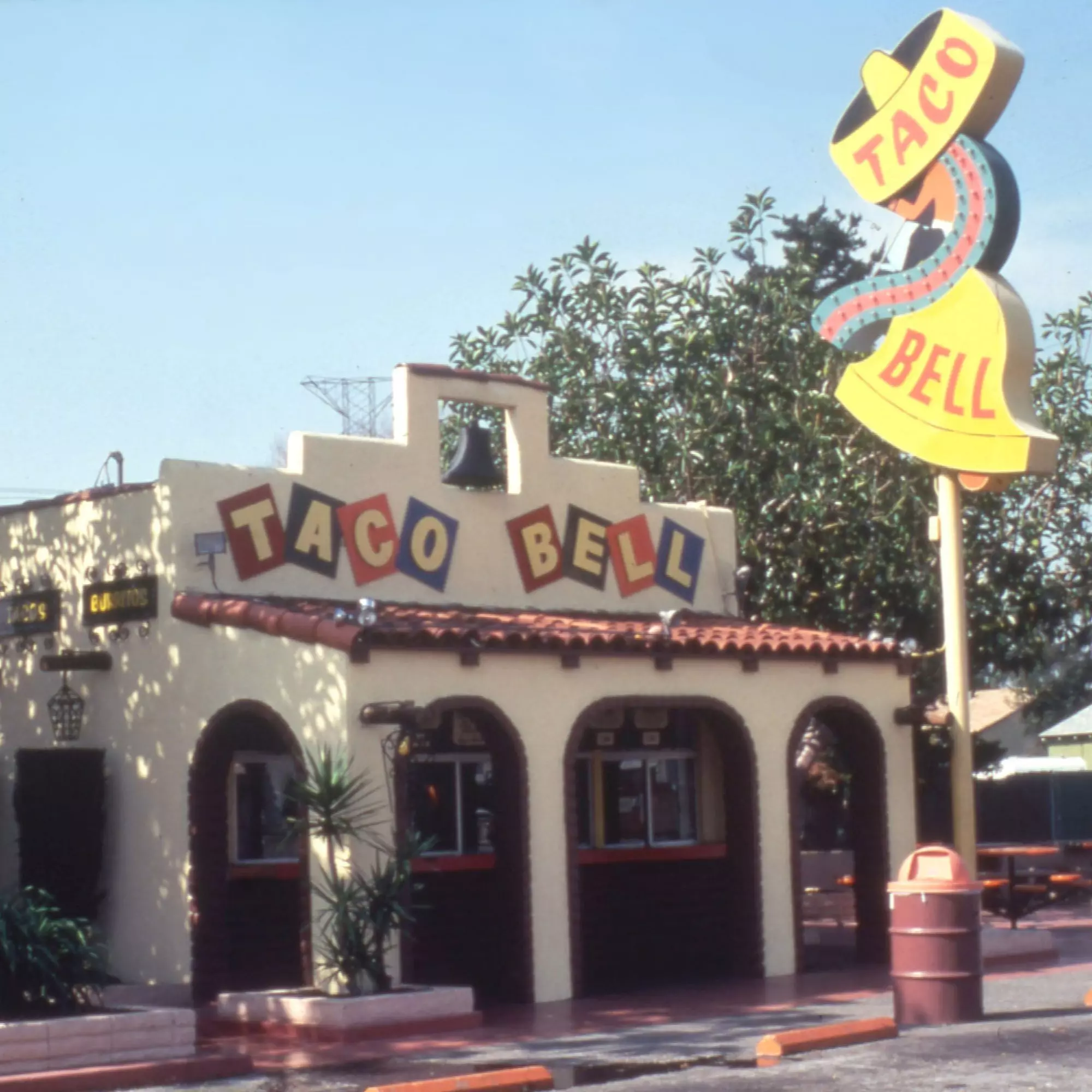 FWX FIRST TACO BELL_0