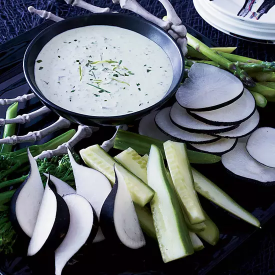 Green Goddess fibọ pẹlu Crudités