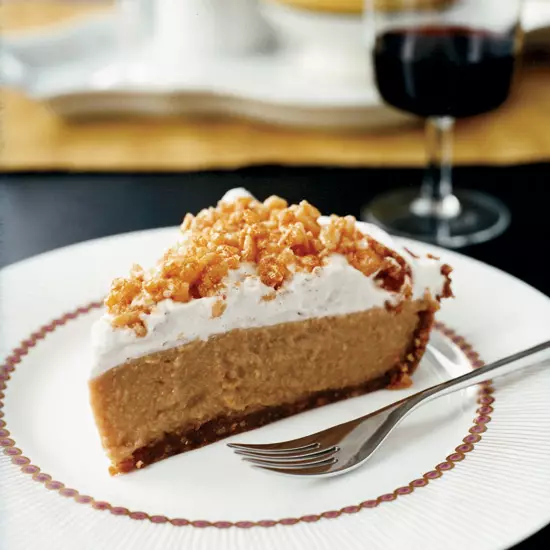 Pastel de crema de caramelo con cobertura de arroz crujiente