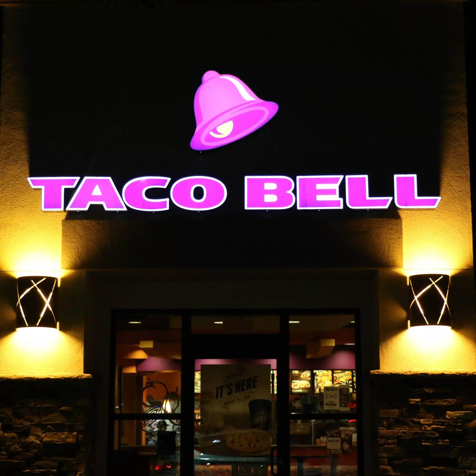 הודעה לעיתונות של TACO BELL נכתבה FWX 2