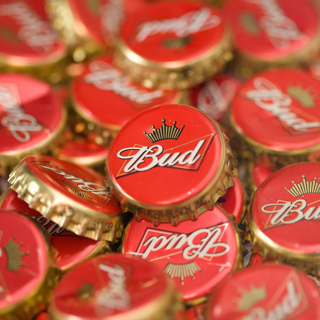 РЭКЛАМЫ FWX паказваюць, ЧАМУ BUDWEISER ПЕРАМОГА ПІВНЯЎ ВАЙНЫ_0