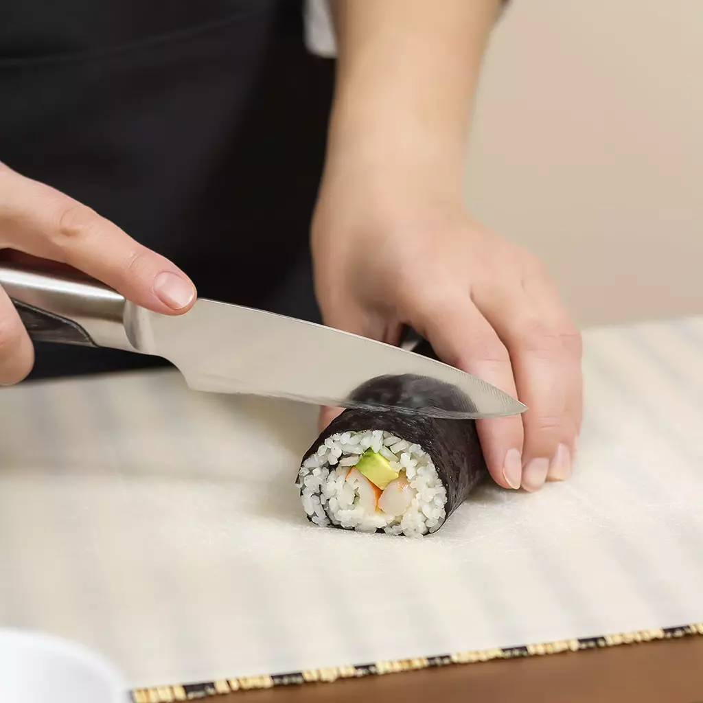 ALLA KVINNLIGA SUSHIRESTAURANG FWX