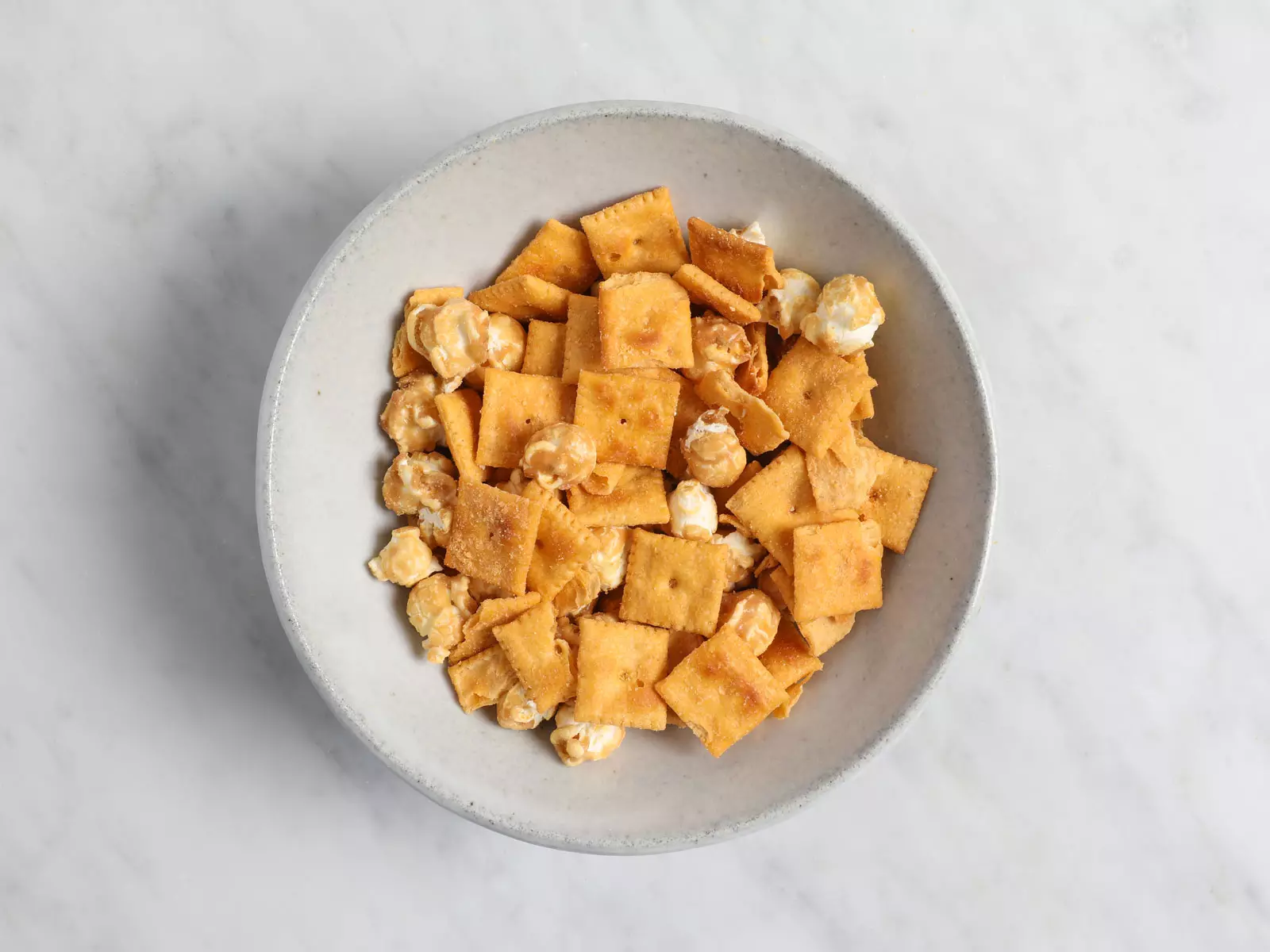 Duoz Karamel Popcorn və Cheddar Cheez-Onun