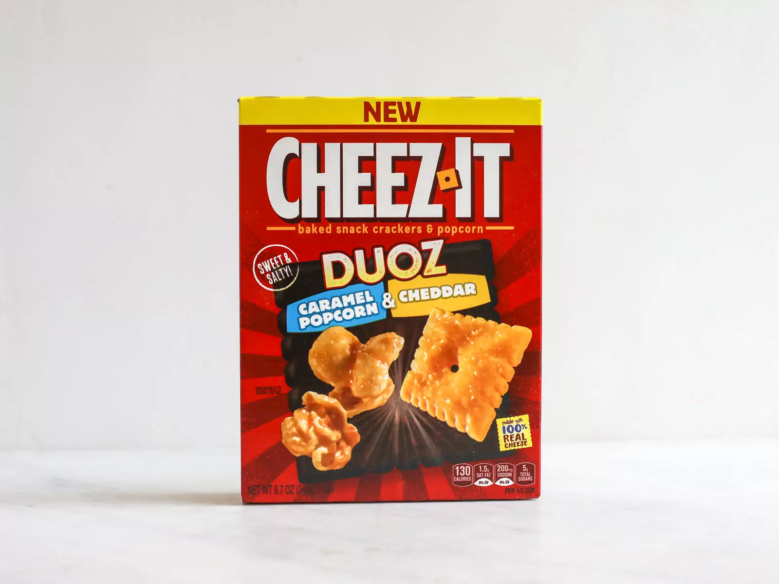 I-Duoz Caramel Popcorn kanye ne-Cheddar Cheez-Its