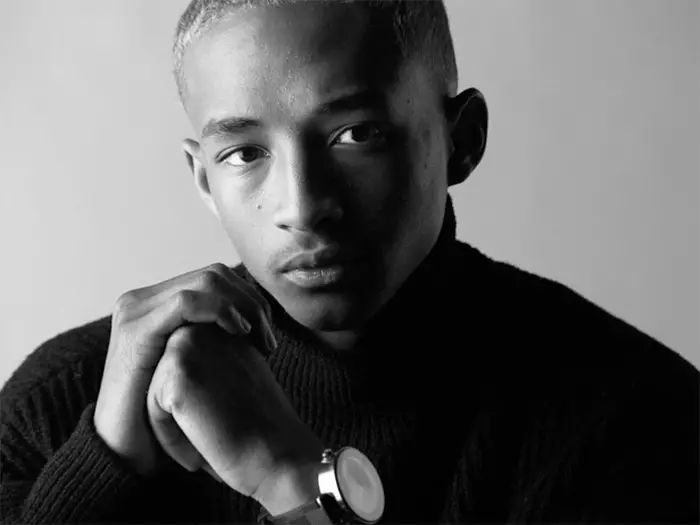 jaden Smith ва танҳо об infused