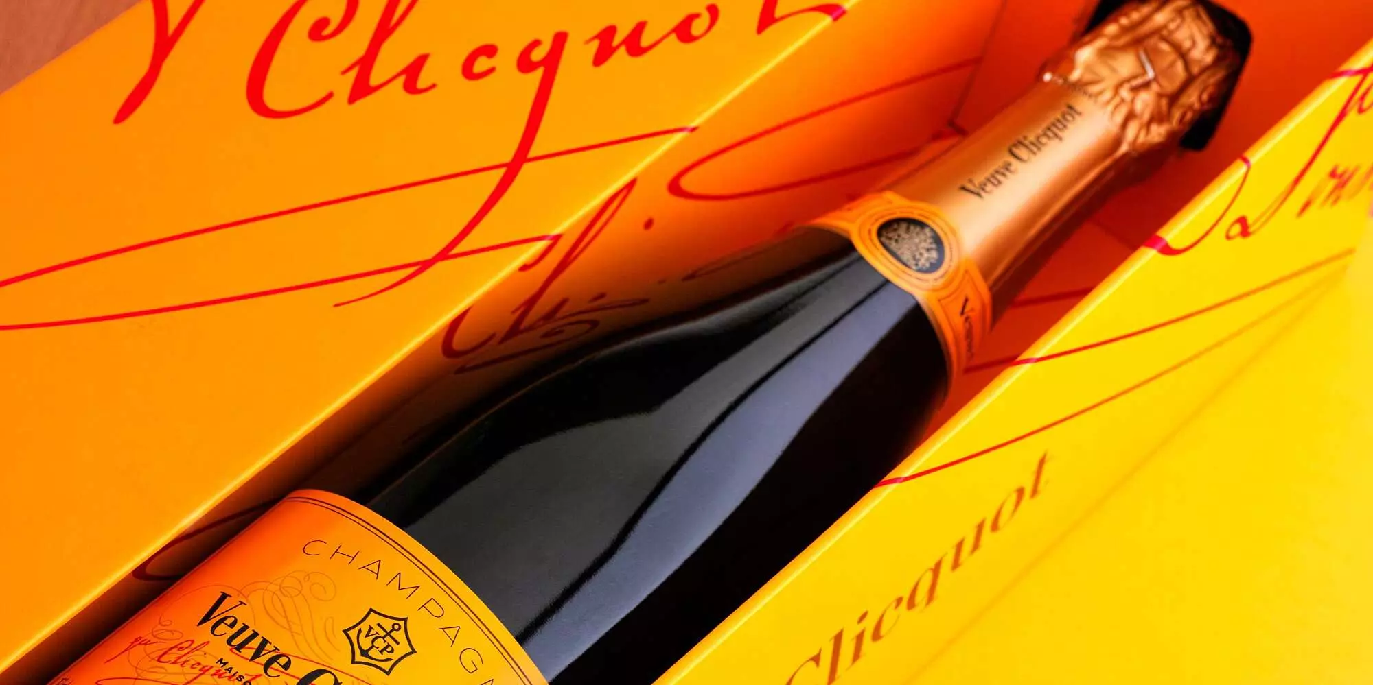 Veuve Clicquot Ya Saki Sabbin 'Dandalin' Champagne Biyu