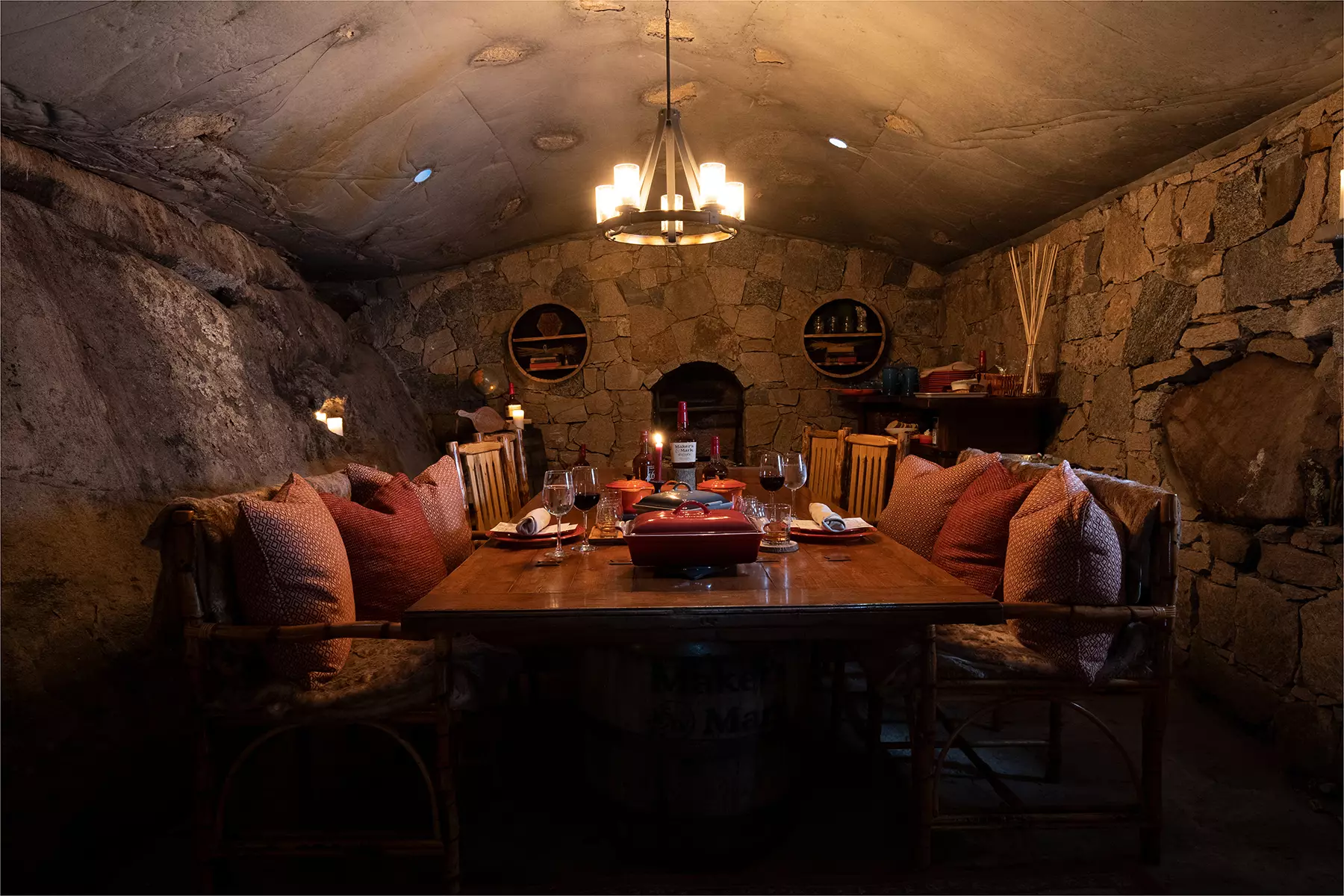 Dhoma e ngrënies e shtëpisë së hobbit në The Preserve Sporting Club & Residences