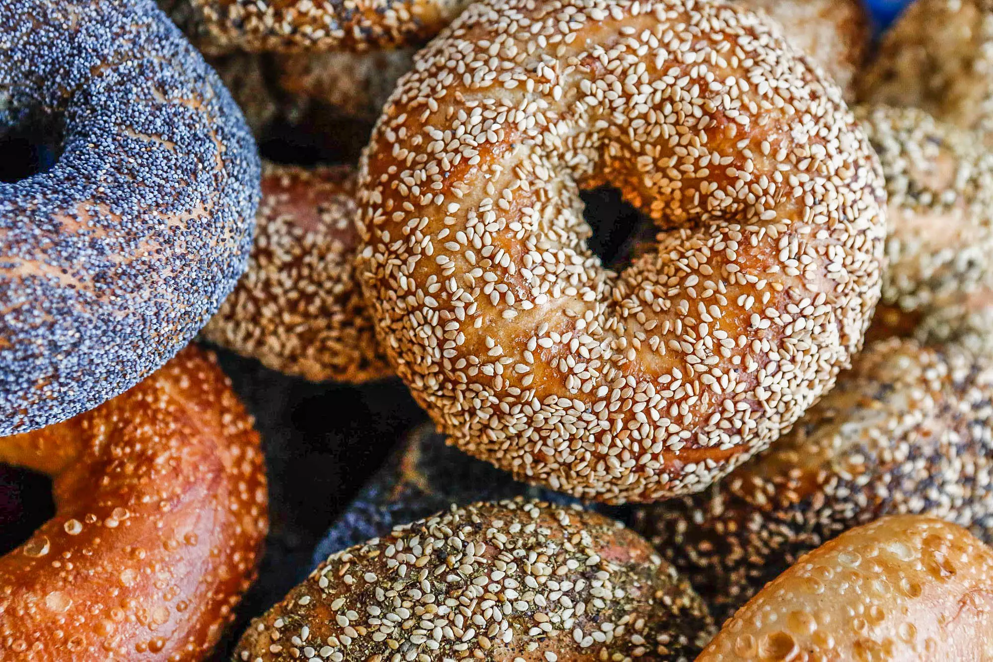 Itanani Amayi Anu Deli bagels