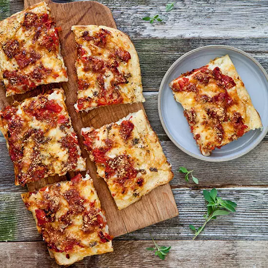 Pastís de patata amb tomàquet i fontina