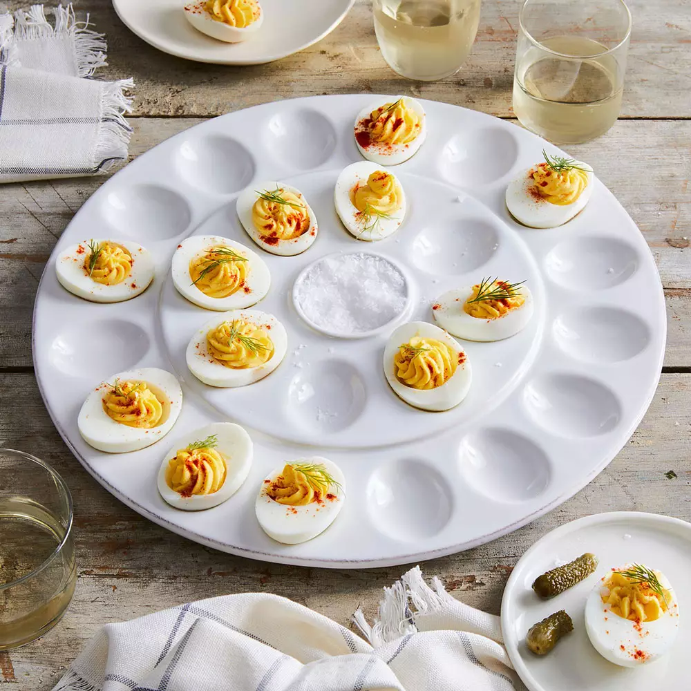 тањир са јајима