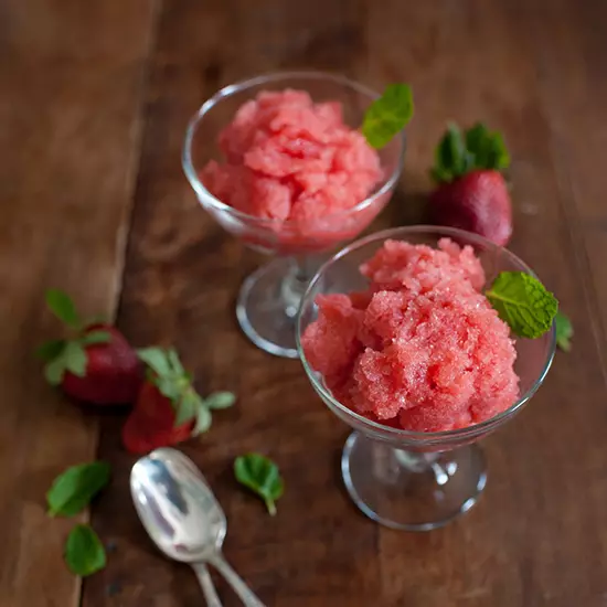 Aardbei-Champagne Granita