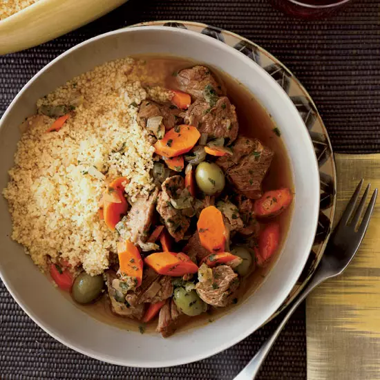 Domba Tagine kalawan Héjo Olives jeung Lemon