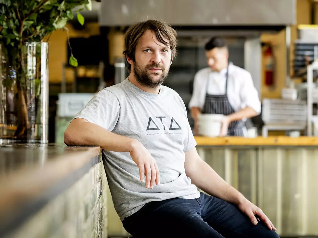 rene redzepi öýde nahar bişirýär