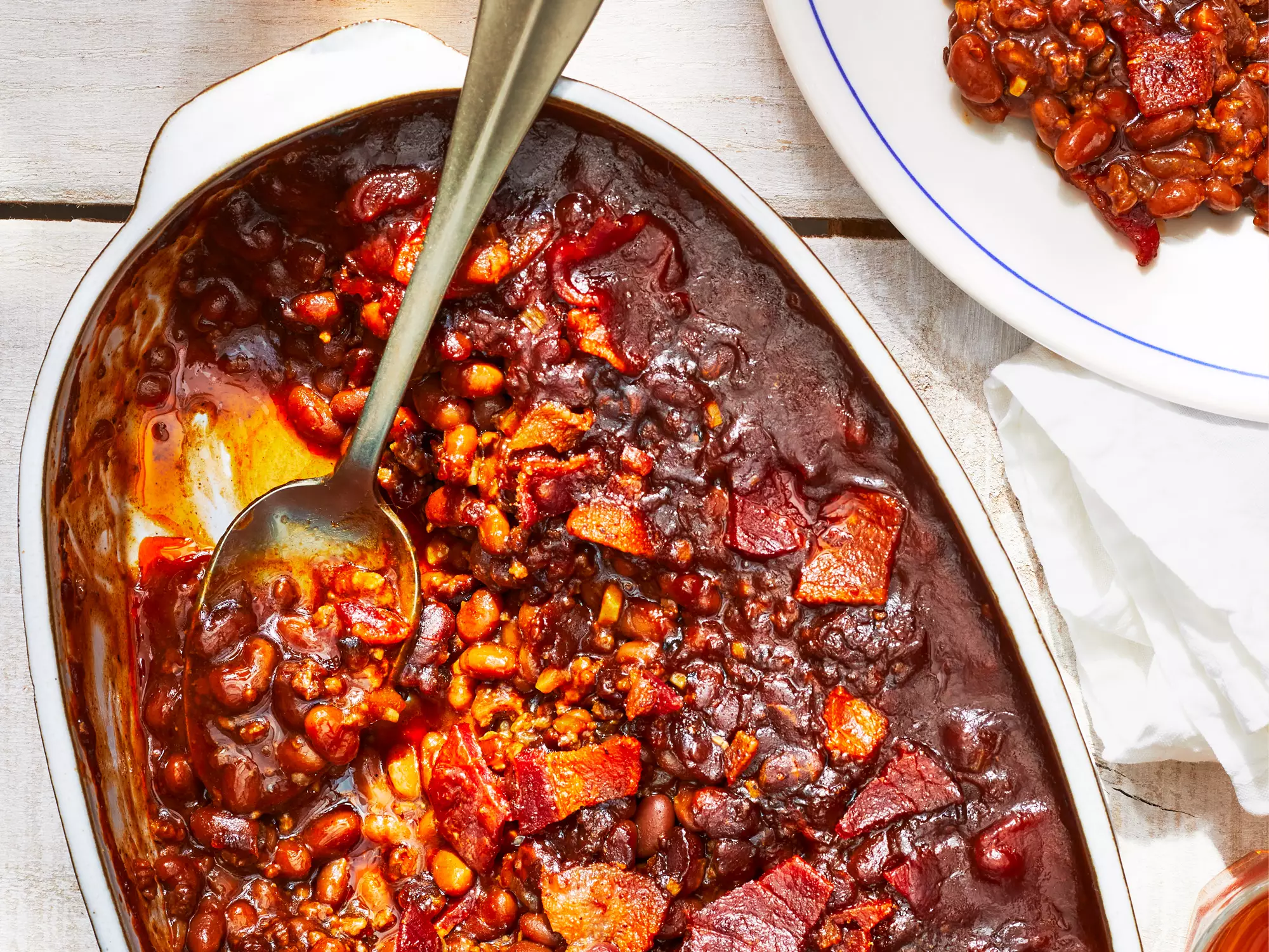 plat de servei amb mongetes al forn