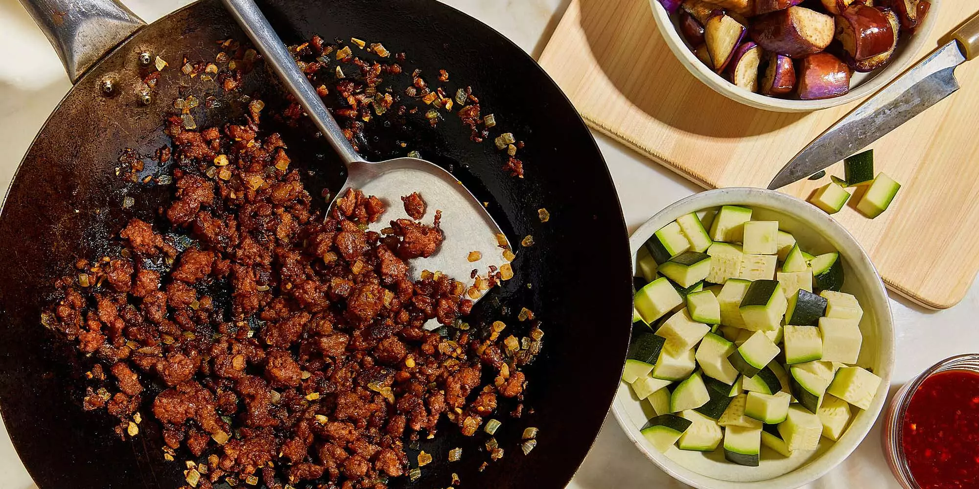 Como cozinhar com carnes à base de plantas