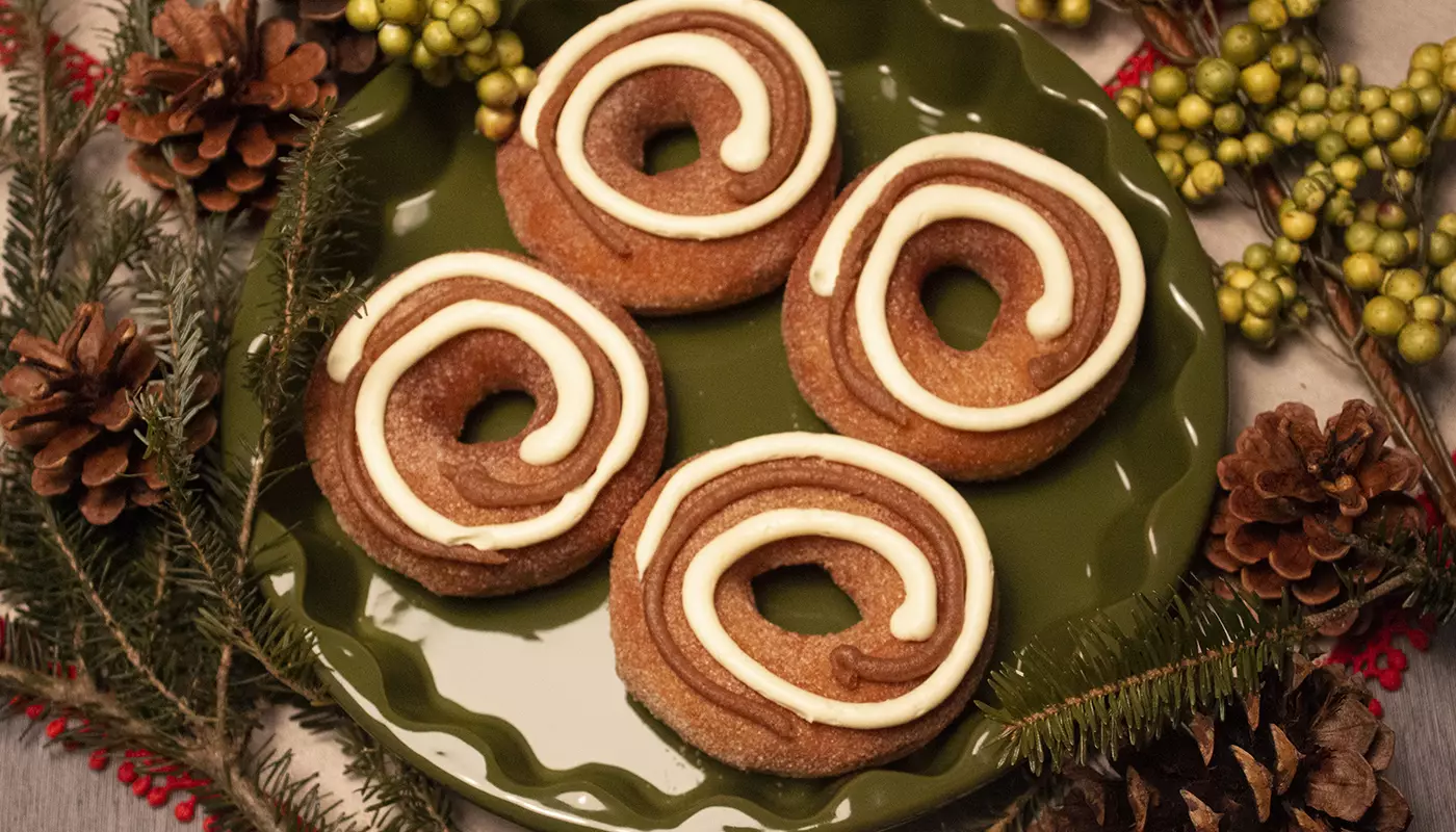 I-Krispy Kreme Cinnamon Swirl Doughnut.jpg