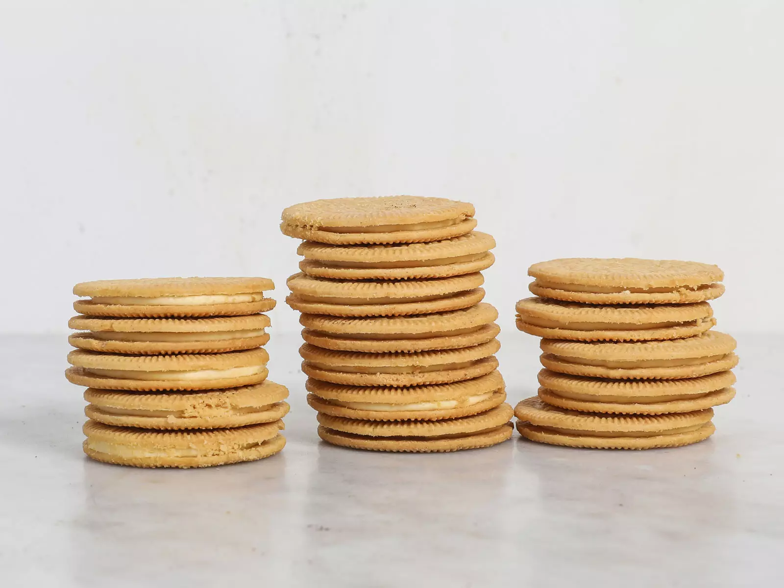 Lemon Oreo Thins