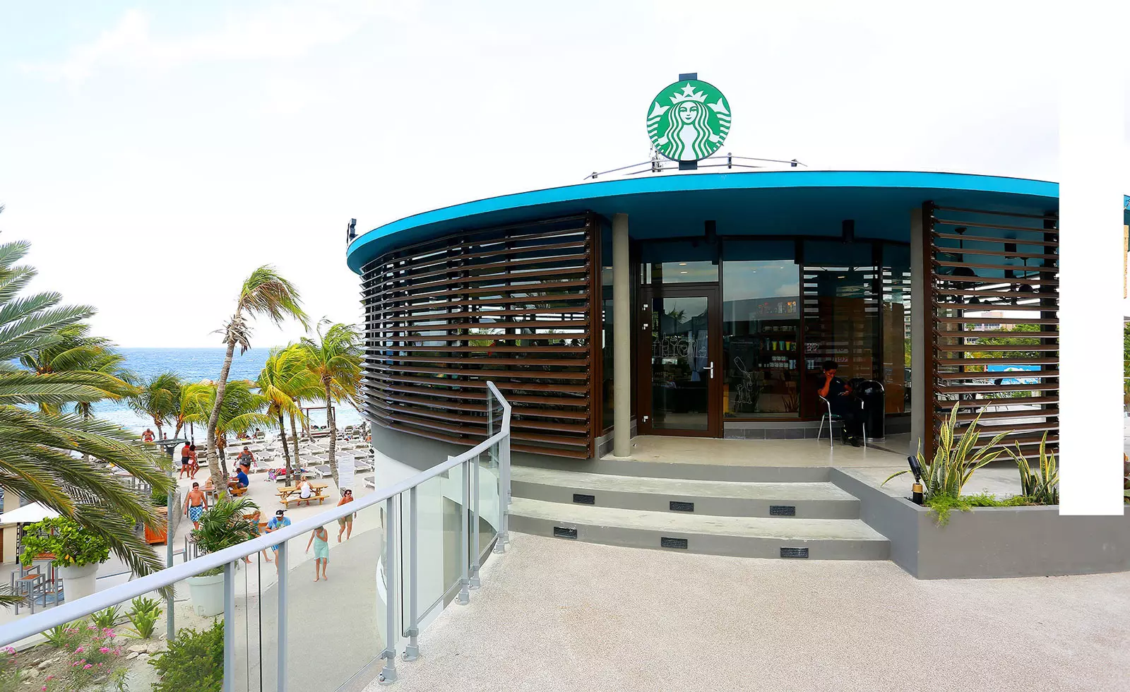 chikondi-starbucks-Willemstad-FT-BLOG0219.jpg