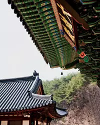 Telhados em estilo pagode em Yunpilam.