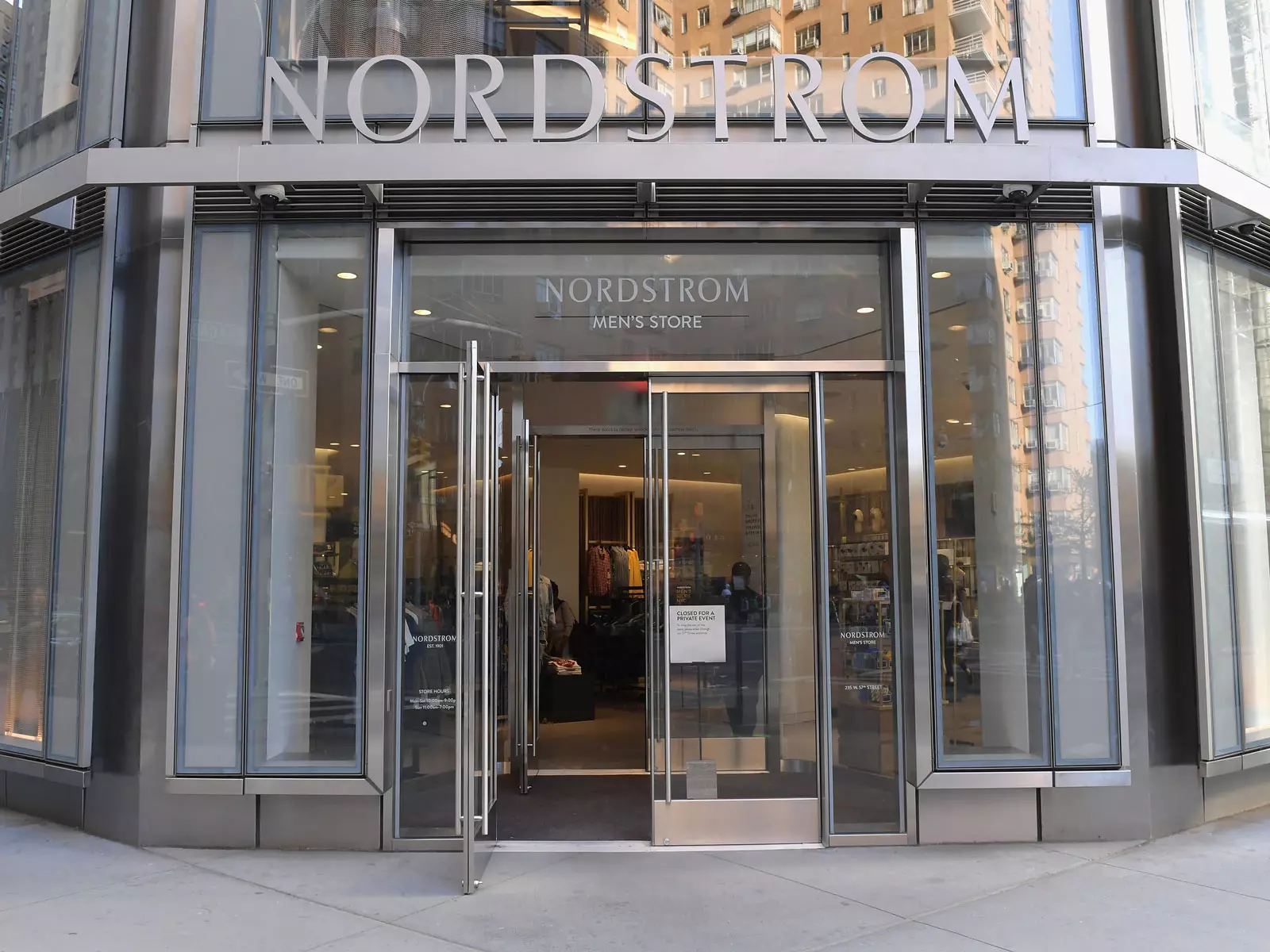 Nordstrom نيو يارڪ.