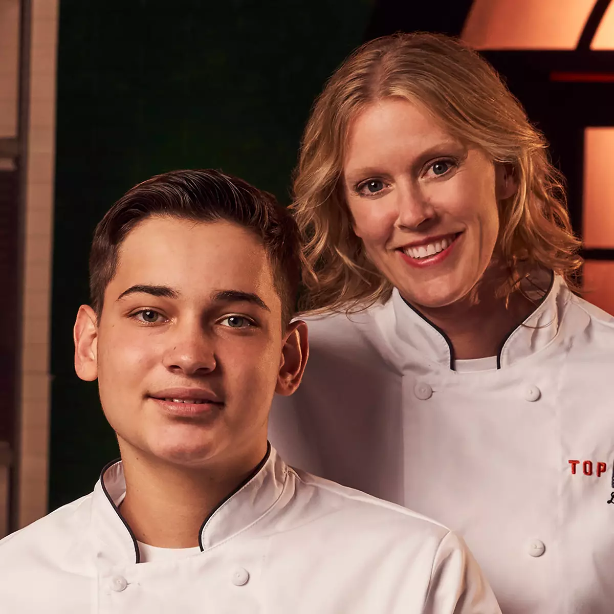 Zawodnicy Top Chef Family Style Kaj Friis-Hecht i Liz Thorpe