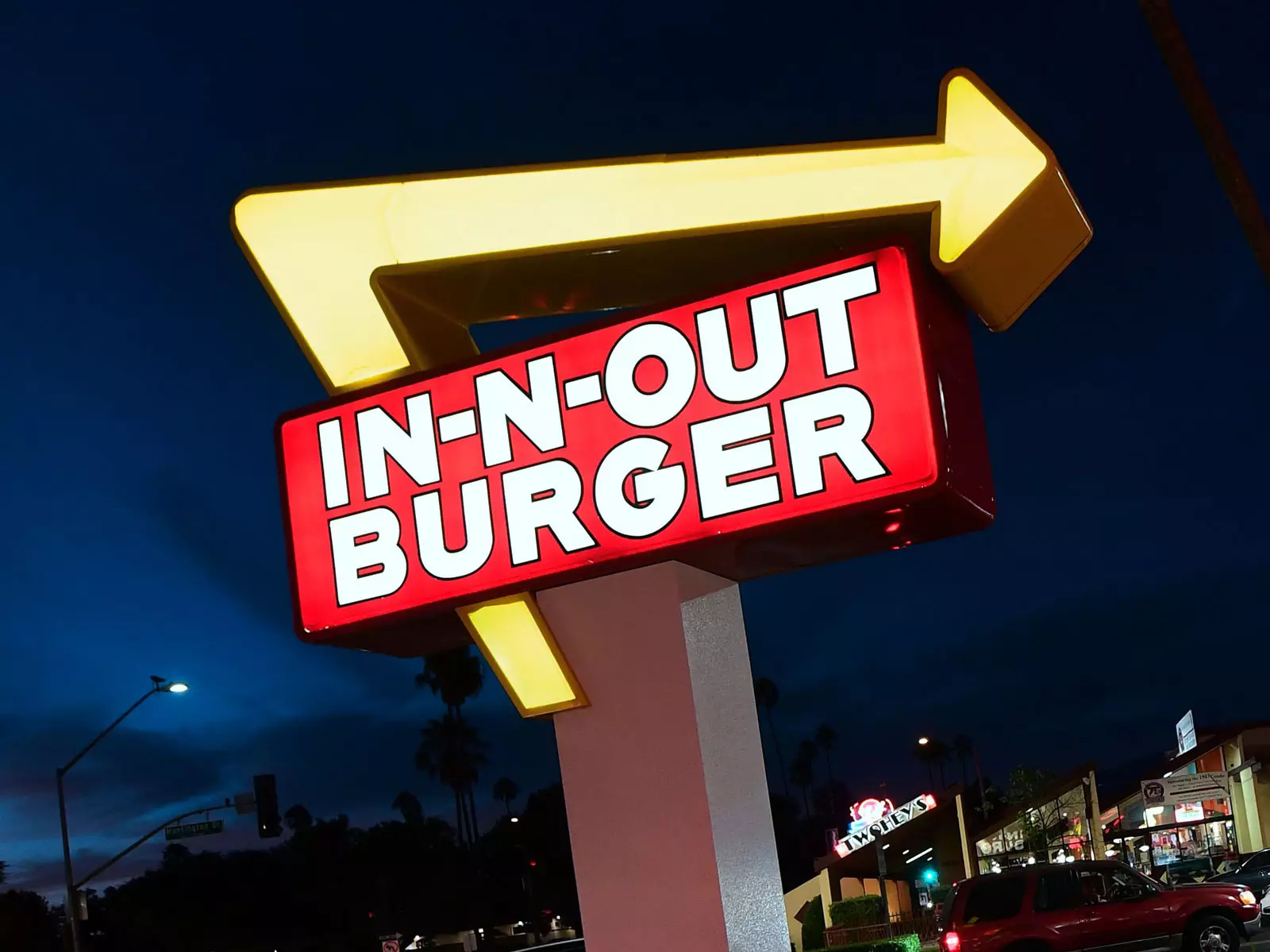 in-n-out-wild fire-casuit-FT-BLOG1119.jpg