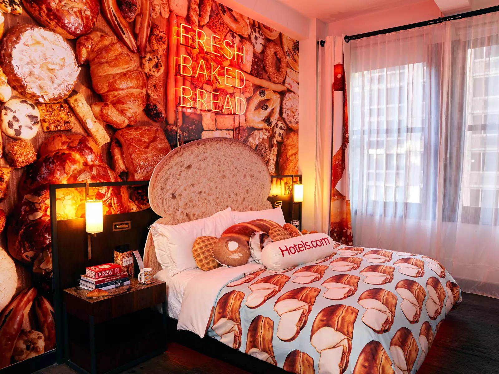 Pane e colazione in camera d'albergo