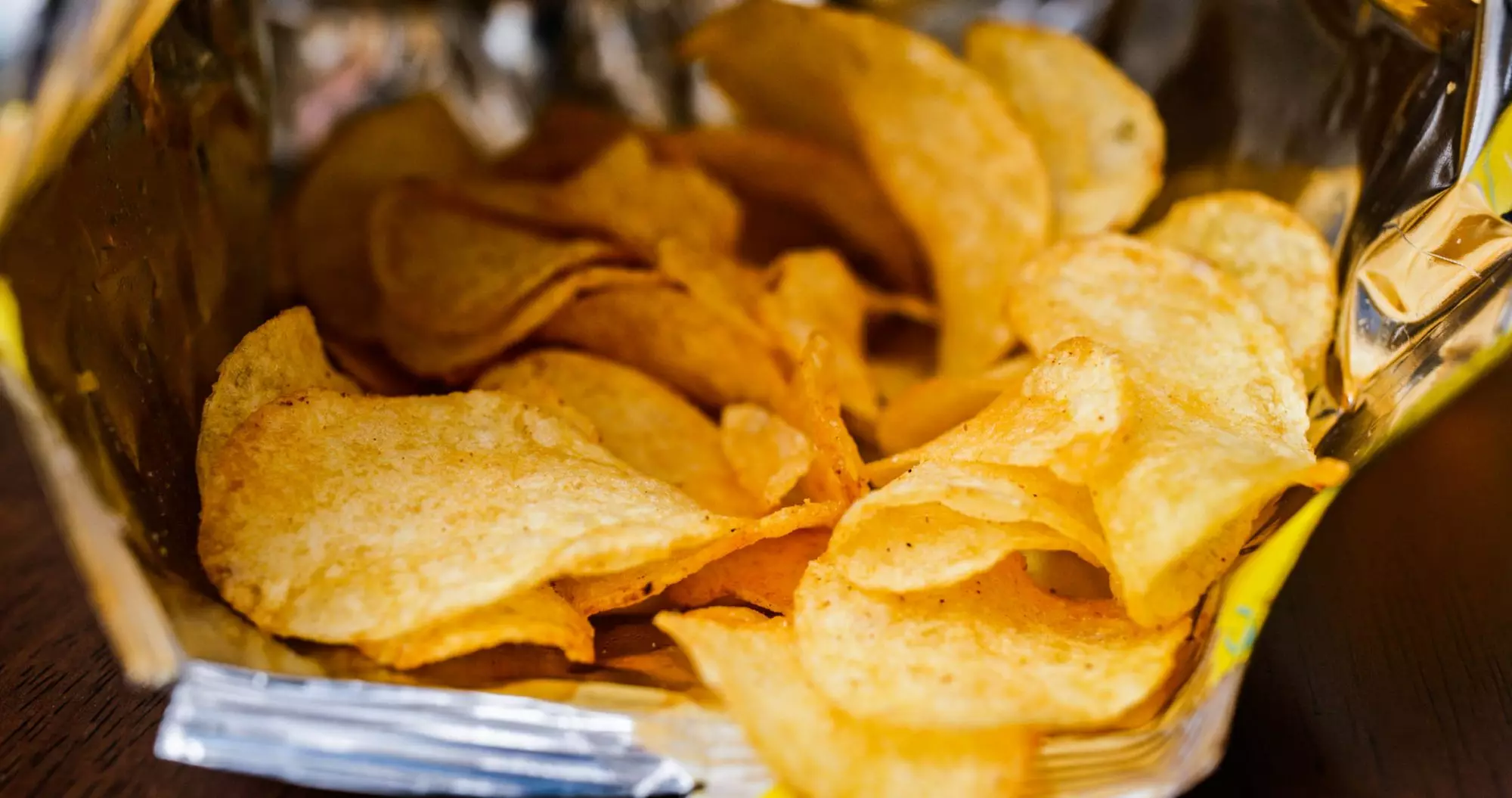 Abrir a bolsa de patacas fritas