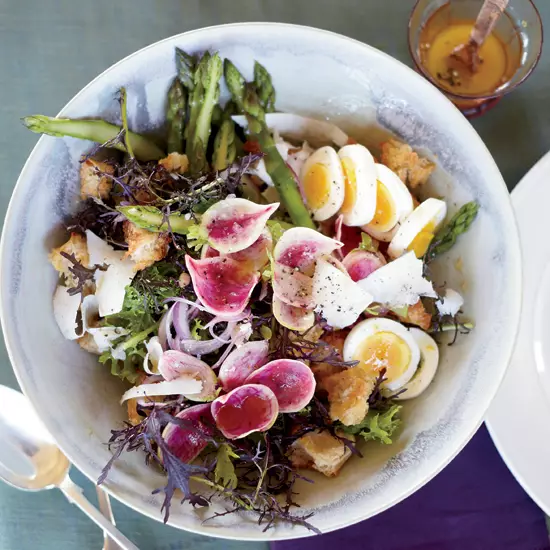 Panzanella Primavera con Espárragos