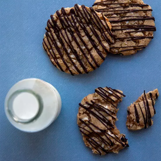 original-201404-HD-almond-farxad-cookies.jpg