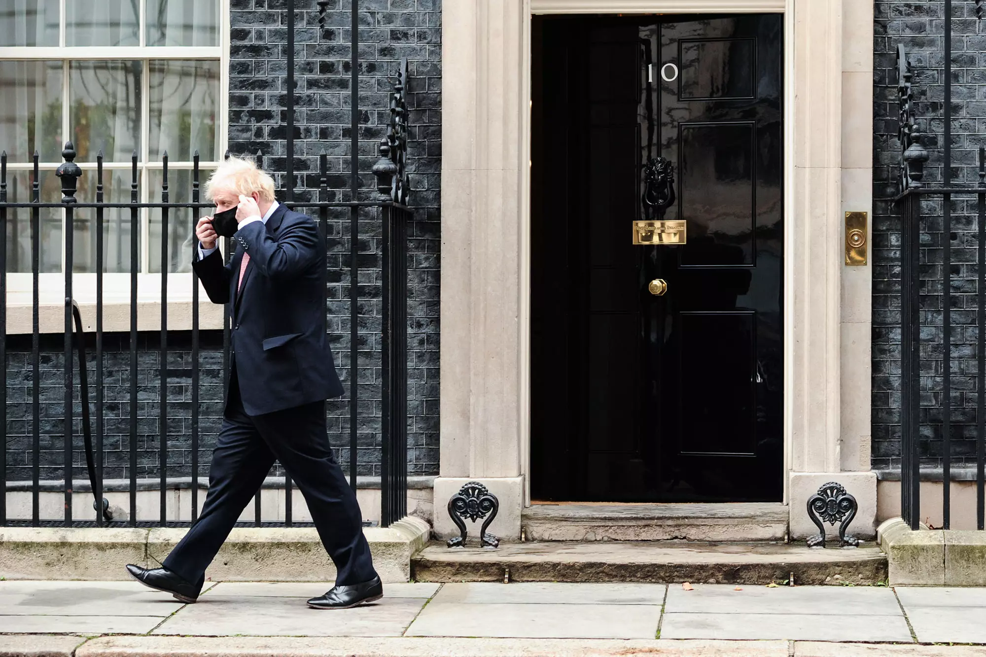 Siyaasiyiinta ku sugan Downing Street waxay ka soo qaybgalaan PMQs