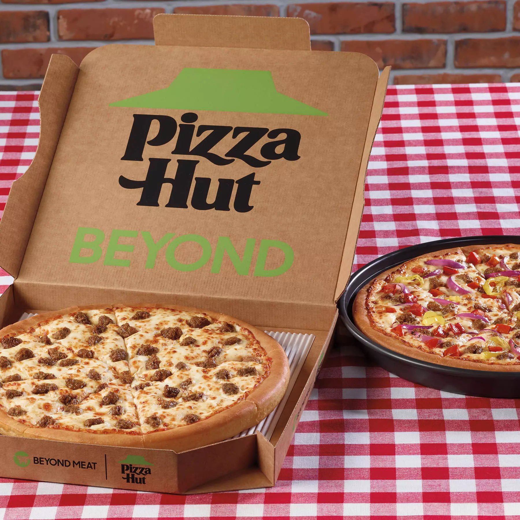 Pizza Hut x Beyond Meat