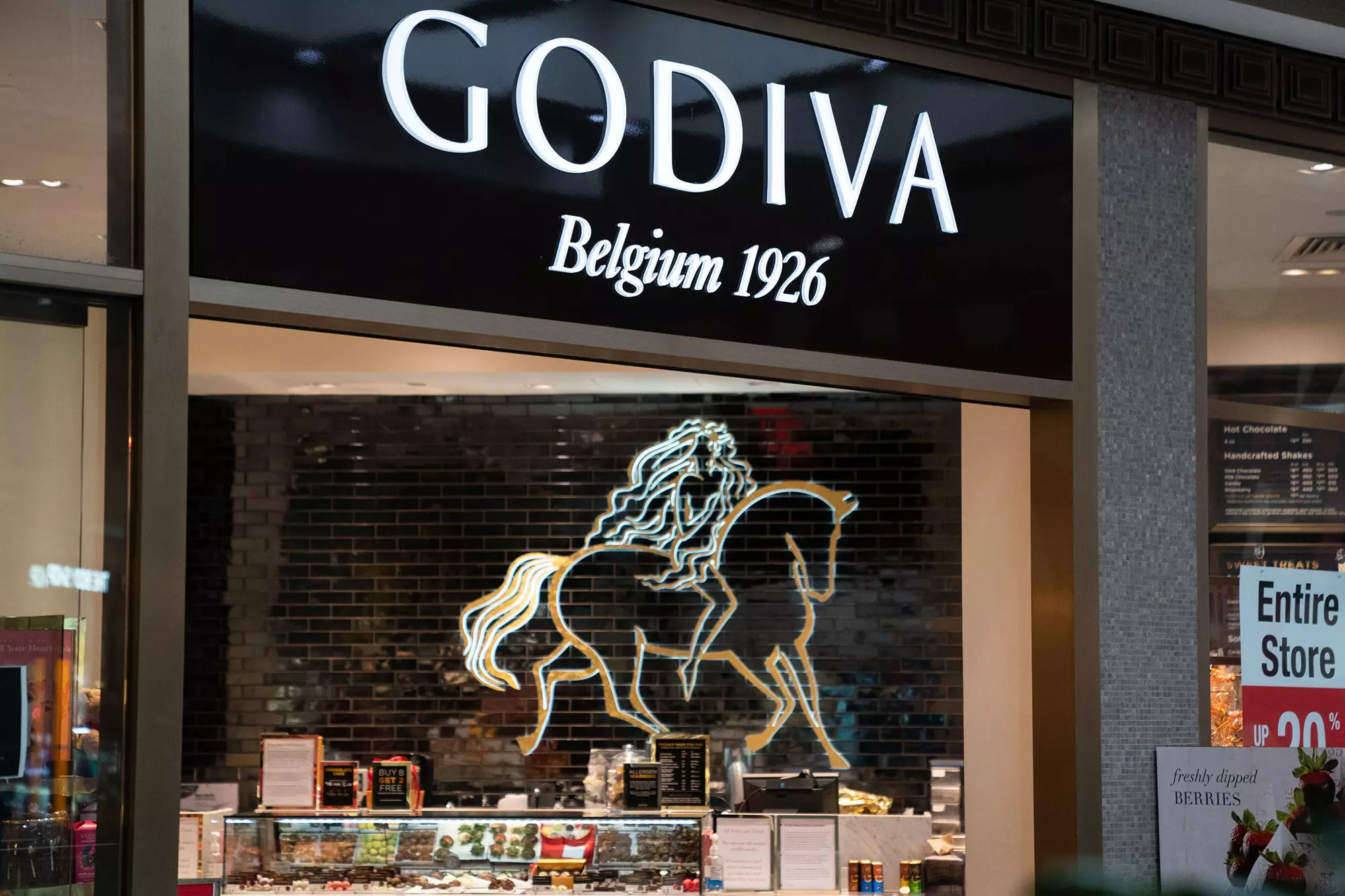 Godiva จะปิดร้านค้าในอเมริกาเหนือทั้งหมดเนื่องจากภาวะถดถอยของโรคระบาด