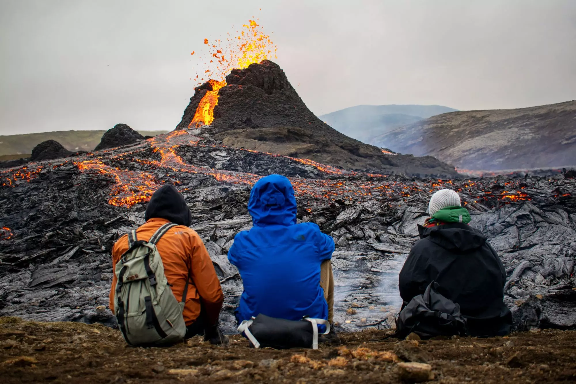 TOPSHOT-IJSLAND-VULKAAN-UITBARSTING