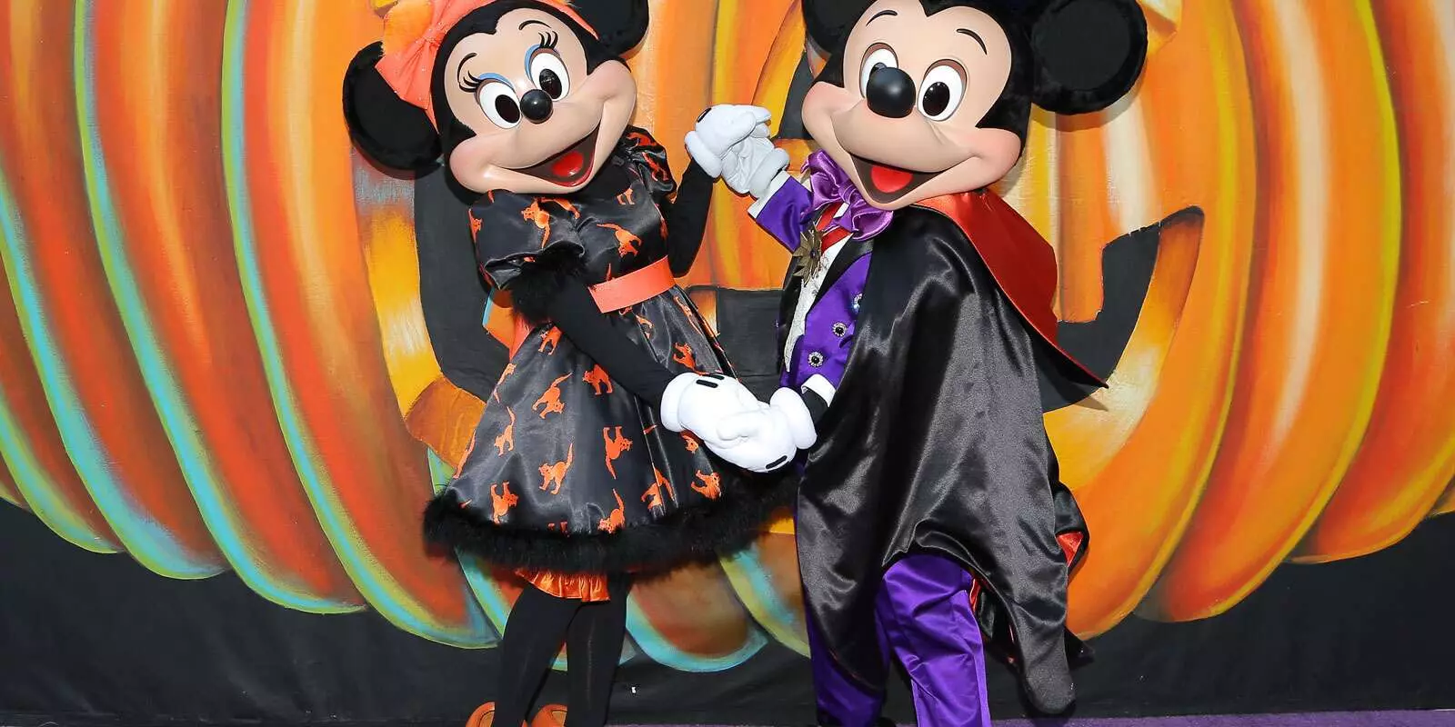 15 läskiga godsaker och äter från Disney Parks Halloween Time Menu