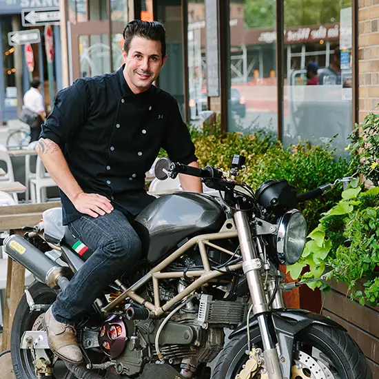 original-201412-HD-Johnny-Iuzzini-on-a-Ducati.jpg