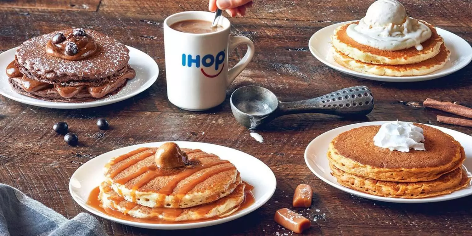 Milovníci kávy prevrátia latte palacinky IHOP [Video]