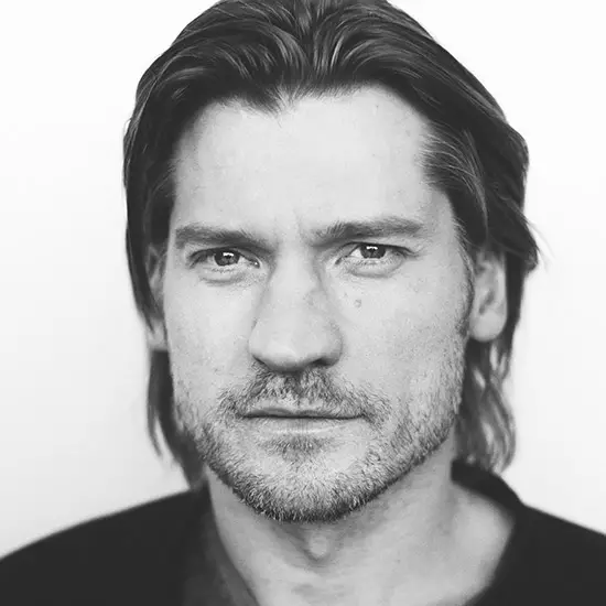 orijinal-201504-HD-jamie-lannister-aile-gezileri-to-greenland.jpg