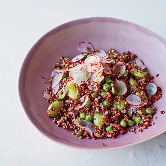 Saladi ya Quinoa na Mboga za Spring