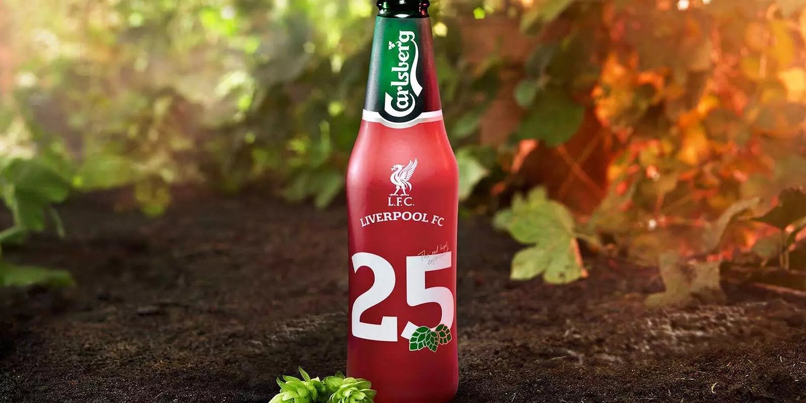 Liverpool F.C. Bier gebrou met hop wat gekweek is terwyl jy 25 jaar se sokker kyk