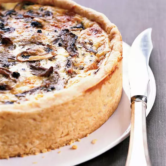 Over-the-Top Jamur Quiche