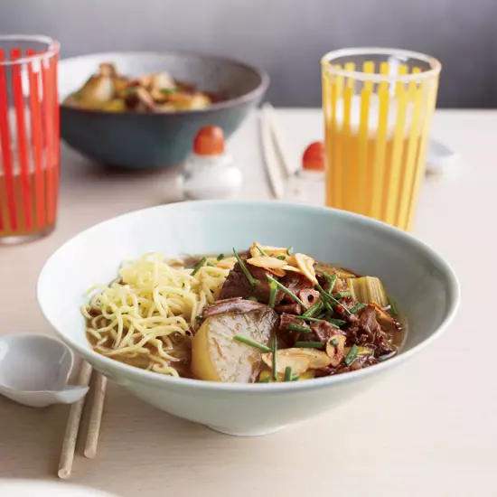 HD-201212-r-cowtail-soup-with-daikon-and-ramen-noodles.jpg